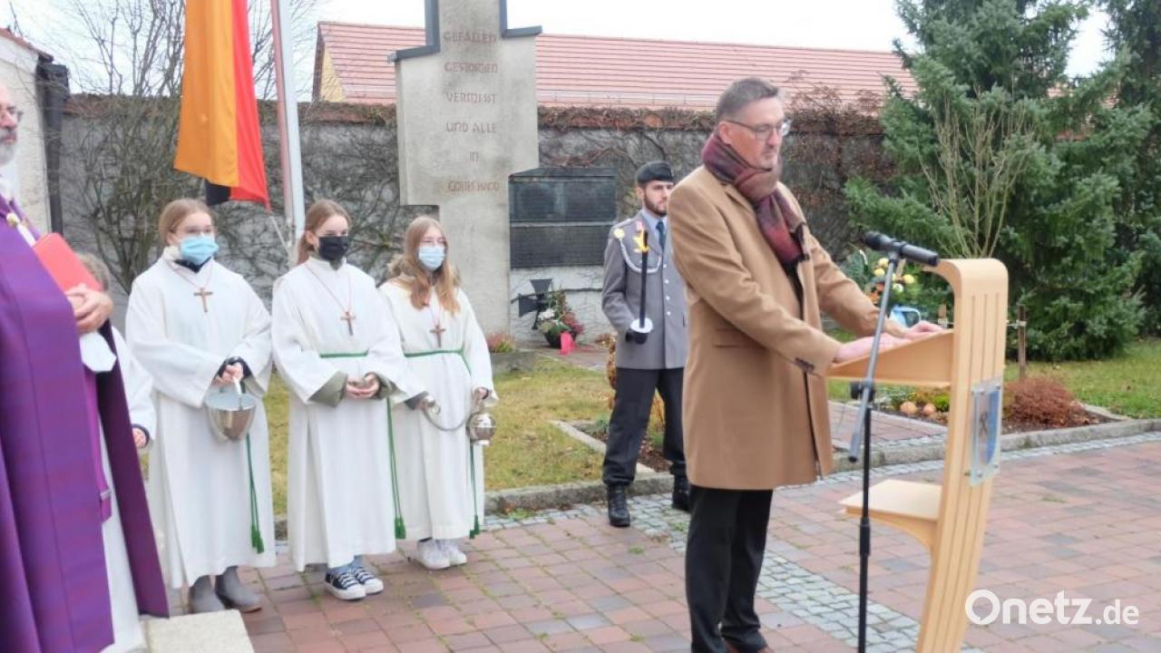 Gedenken zum Volkstrauertag in Stulln | Onetz