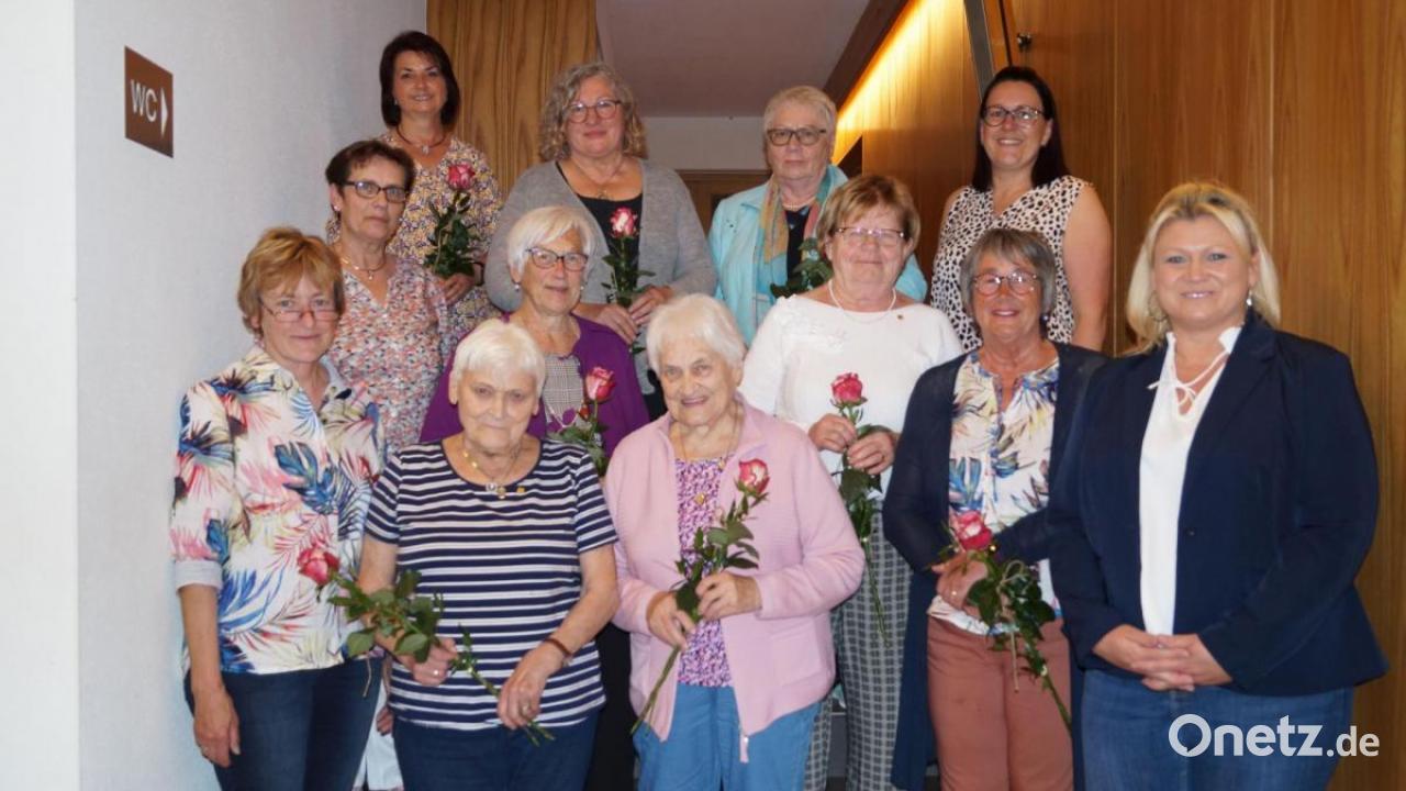 Frauenbund ehrt treue Mitglieder | Onetz