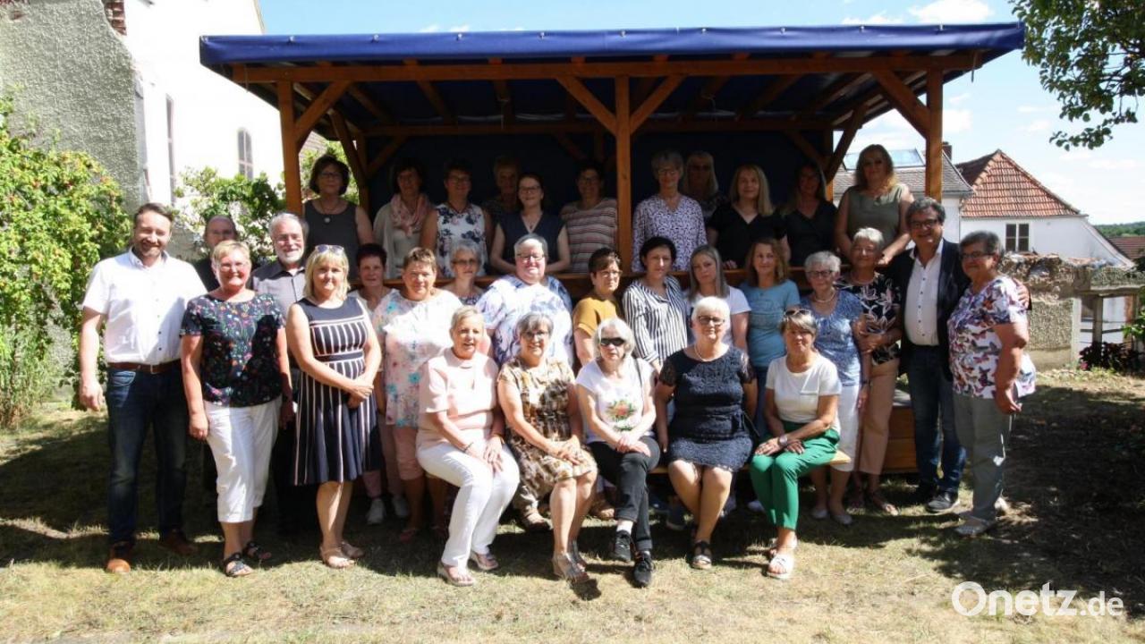 Seniorenheim Sankt Josef in Pressath dankt Mitarbeitern für viele Jahre treue Dienste | Onetz