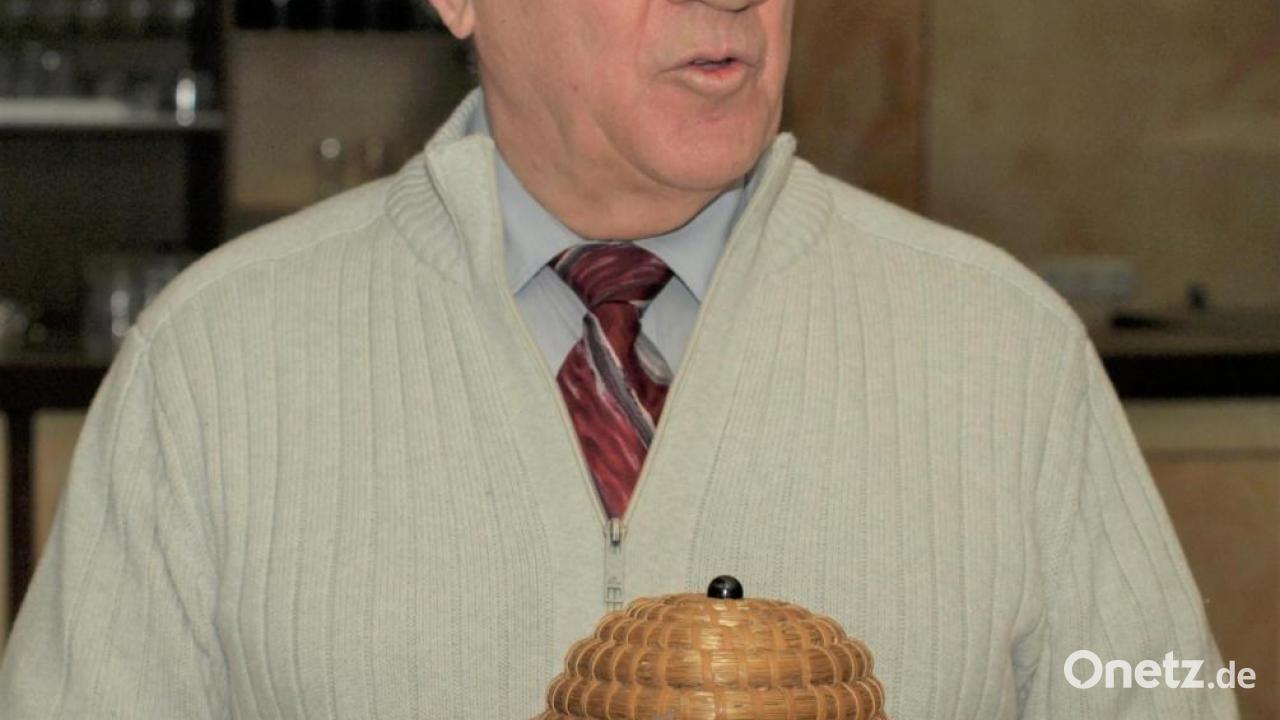 Hans Krapf ist tot: Pionier der Bienenzucht und Ehrenvorsitzender des ...