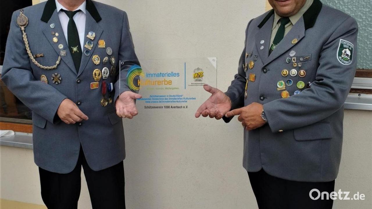Neues Schild: 1890 Schützen stolz auf Unesco-Kulturerbe | Onetz