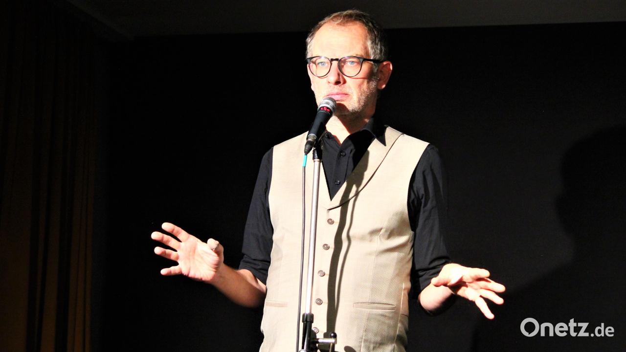 Kabarett mit viel Hirn auf der "Futura"-Bühne in Windischeschenbach | Onetz