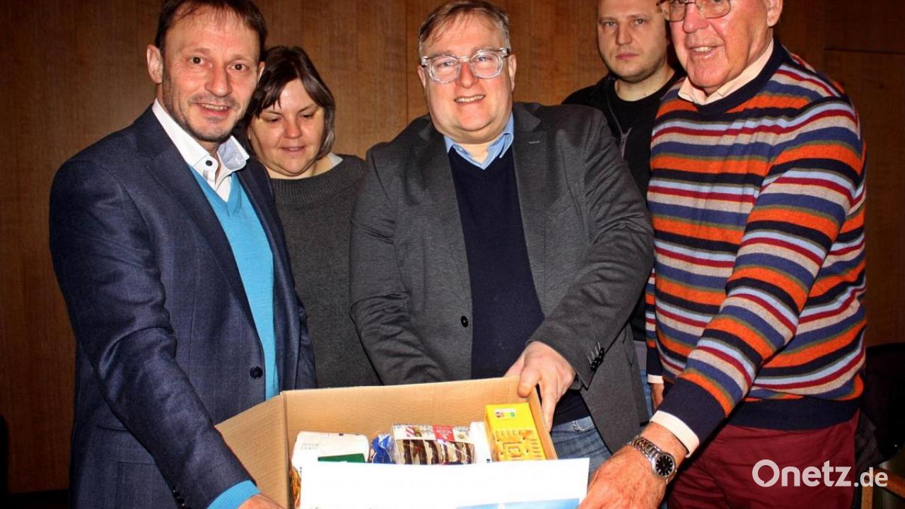 50 Pakete für bedürftige Menschen vom Deutsch-Amerikanischen-Gemeinsamen Ausschuss | Onetz