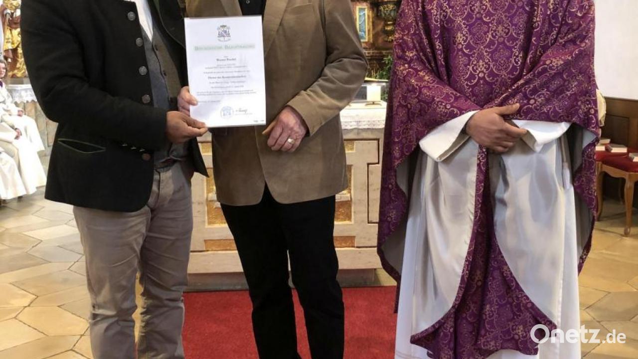 Werner Prechtl neuer Kommunionhelfer und Lektor in Schlicht | Onetz