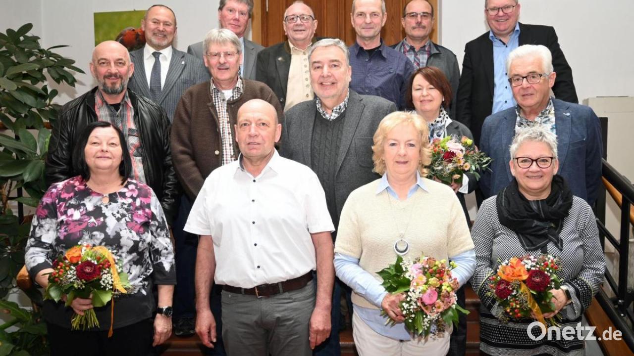 Oberbürgermeister Michael Cerny verabschiedet Mitarbeiter der Stadt ...